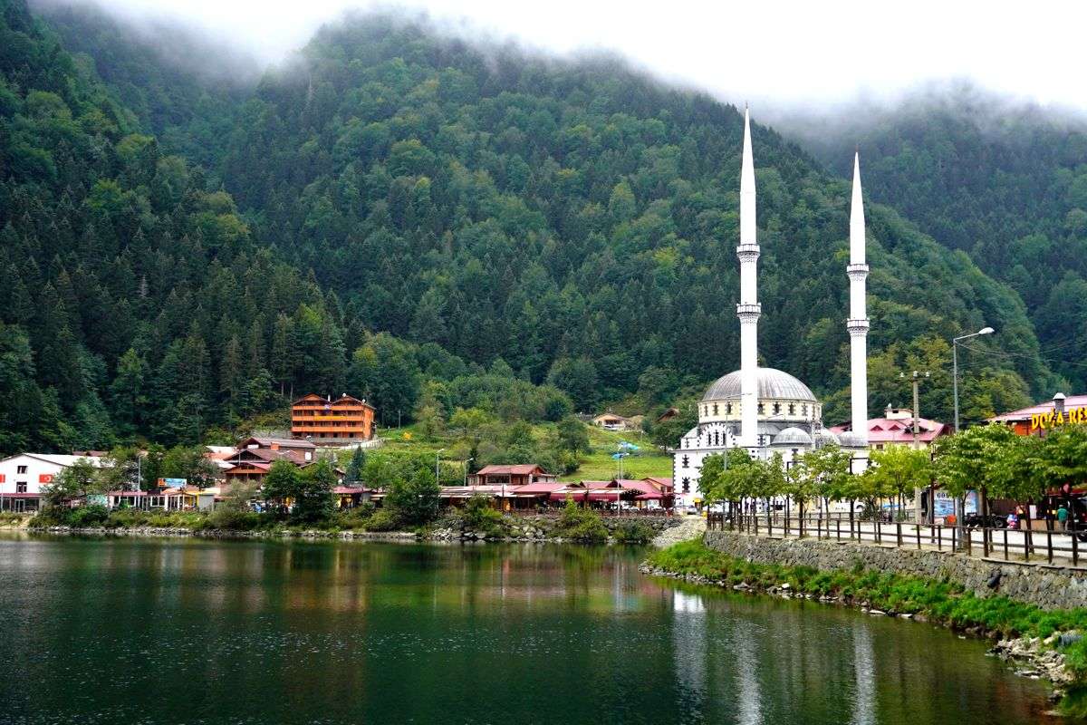 Uzungöl: Discover the Hidden Paradise of the Black Sea – Explore Turkey with TurkishCityWonders